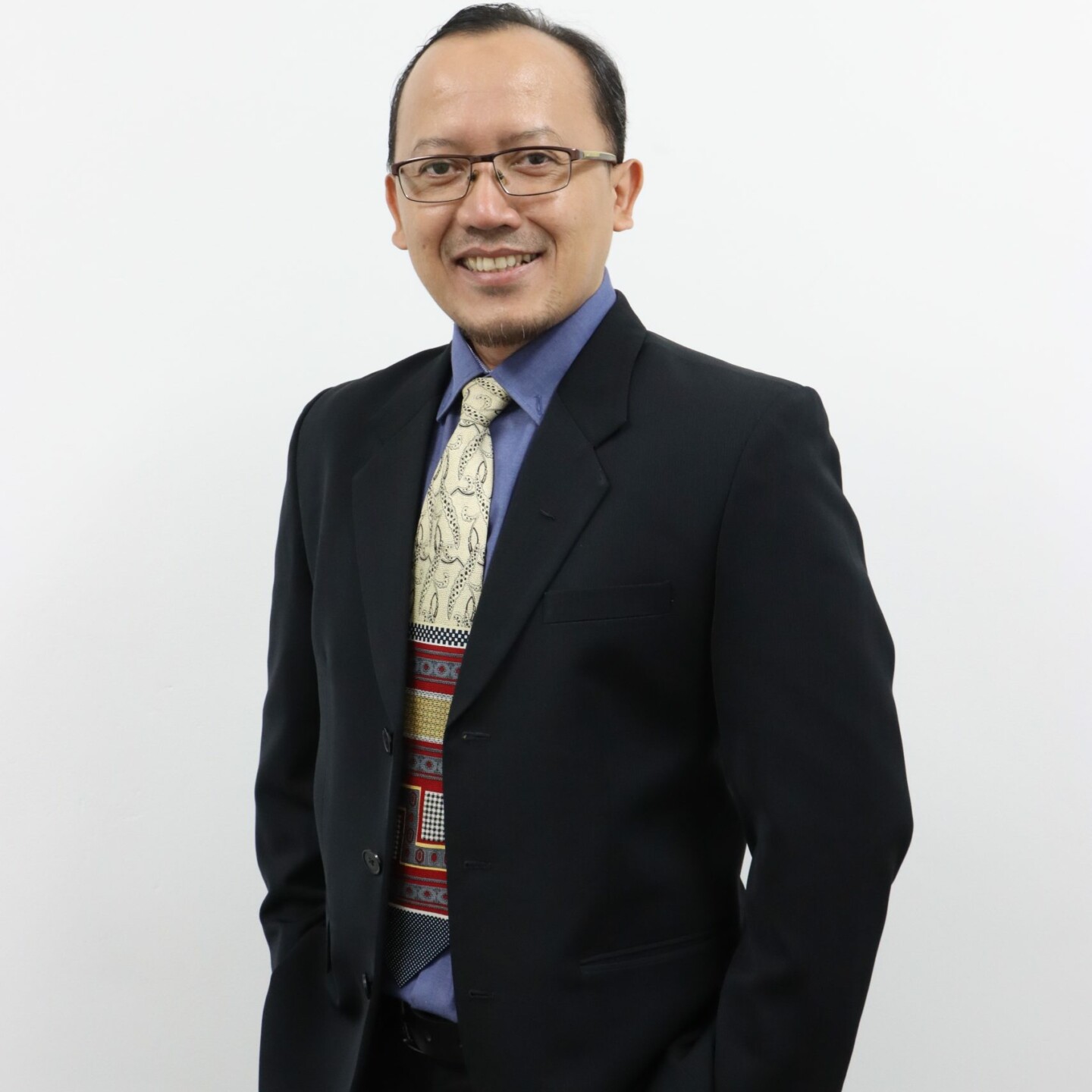 Dr. Lukman Nul Hakim - Faculty of Education